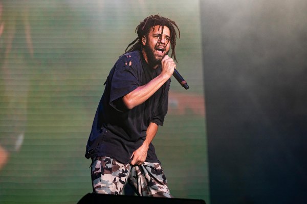 J. Cole Apologizes for Kendrick Lamar Diss Track on His Latest Album ...