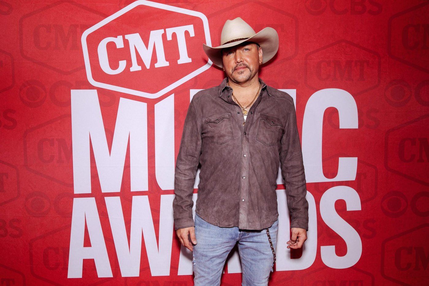 Jason Aldean Sings ‘Let Your Boys Be Country’ at 2024 CMT Awards | Us ...