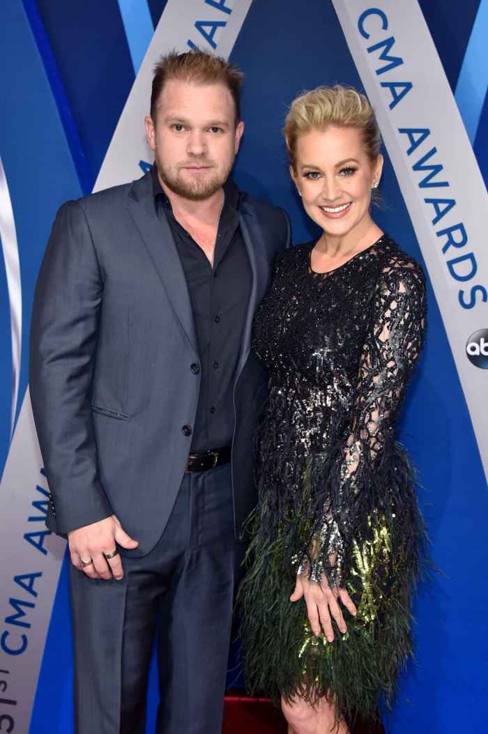 Kellie Pickler Performs for 1st Time Since Husband Kyle Jacobs' Death ...