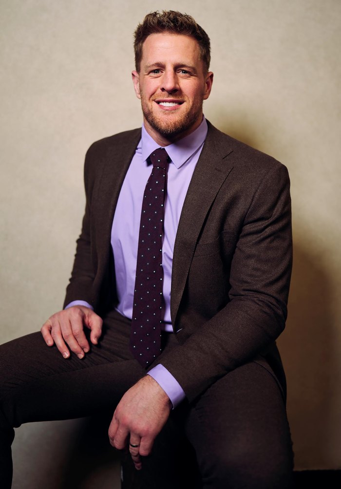 J.J. Watt Is Reading 'ACOTAR' Books and the Internet Is Obsessed | Us ...