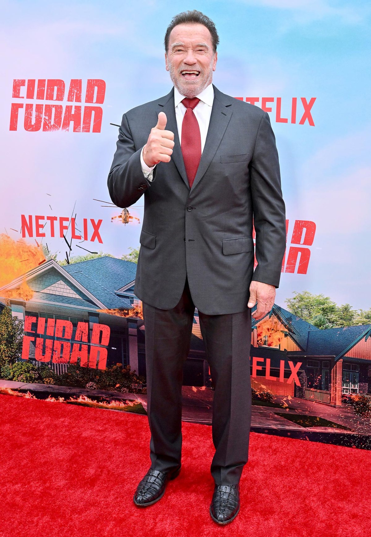 Travis Kelce Tells Arnold Schwarzenegger He Wants to Name His Kid Conan ...