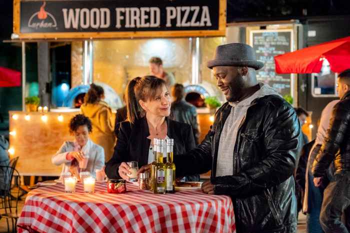Viv Leacock Wants More Hailey Dean Mysteries With Kellie Martin | Us Weekly