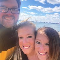 Who Is Conjoined Twin Abby Hensel's Husband Josh Bowling? | Us Weekly