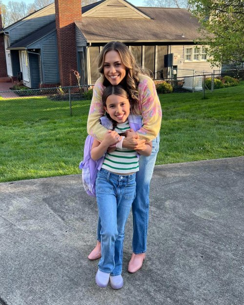 Jana Kramer’s Daughter Asks Is It ‘OK’ She Doesn’t Like Taylor Swift ...