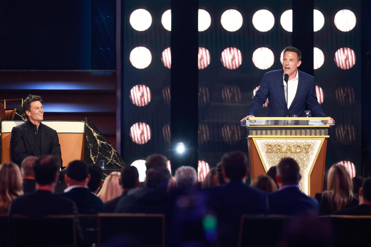Ben Affleck Receives Lackluster Response to His Tom Brady Roast | Us Weekly