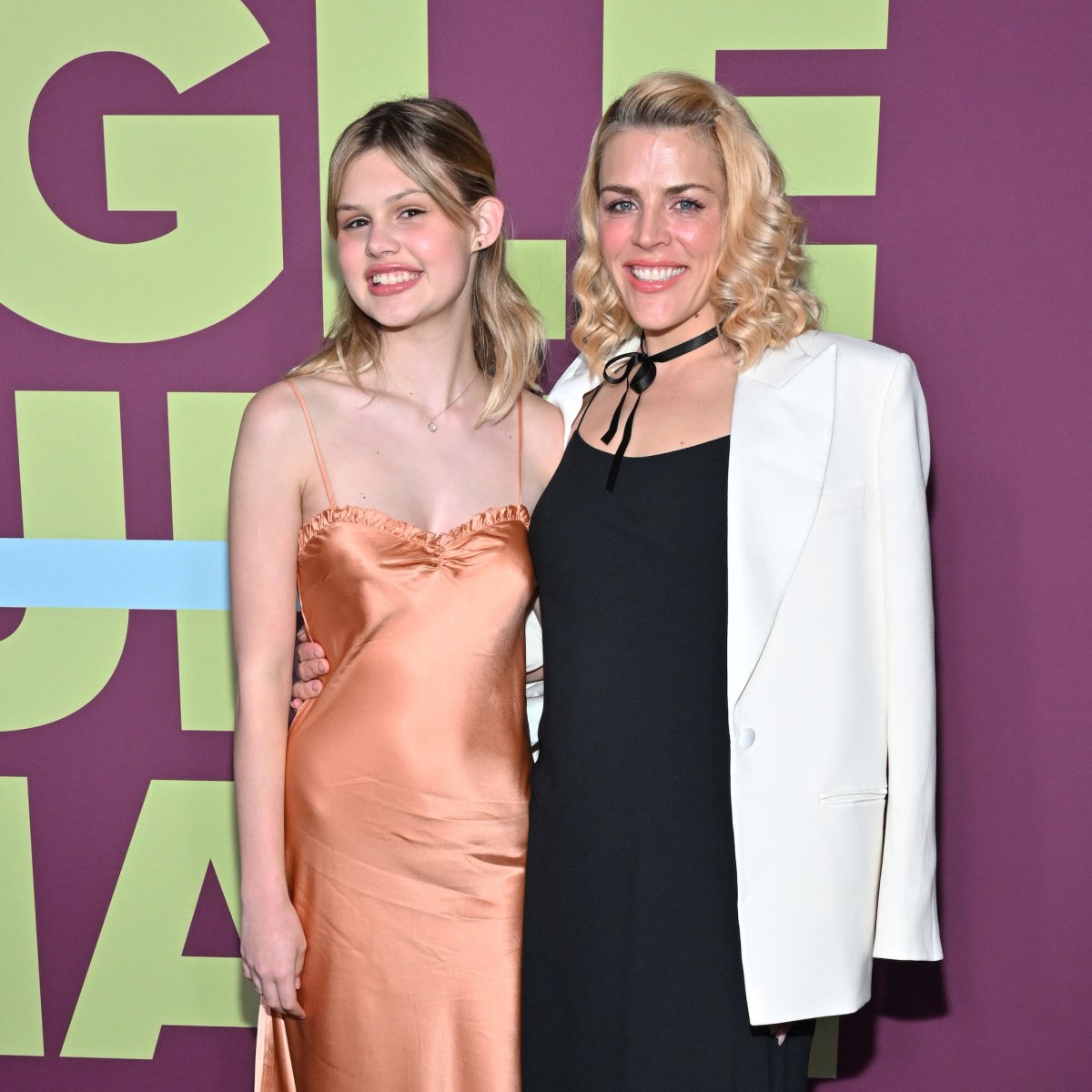 Busy Philipps Talks Birdie's Boarding School, Not Posting Cricket | Us ...