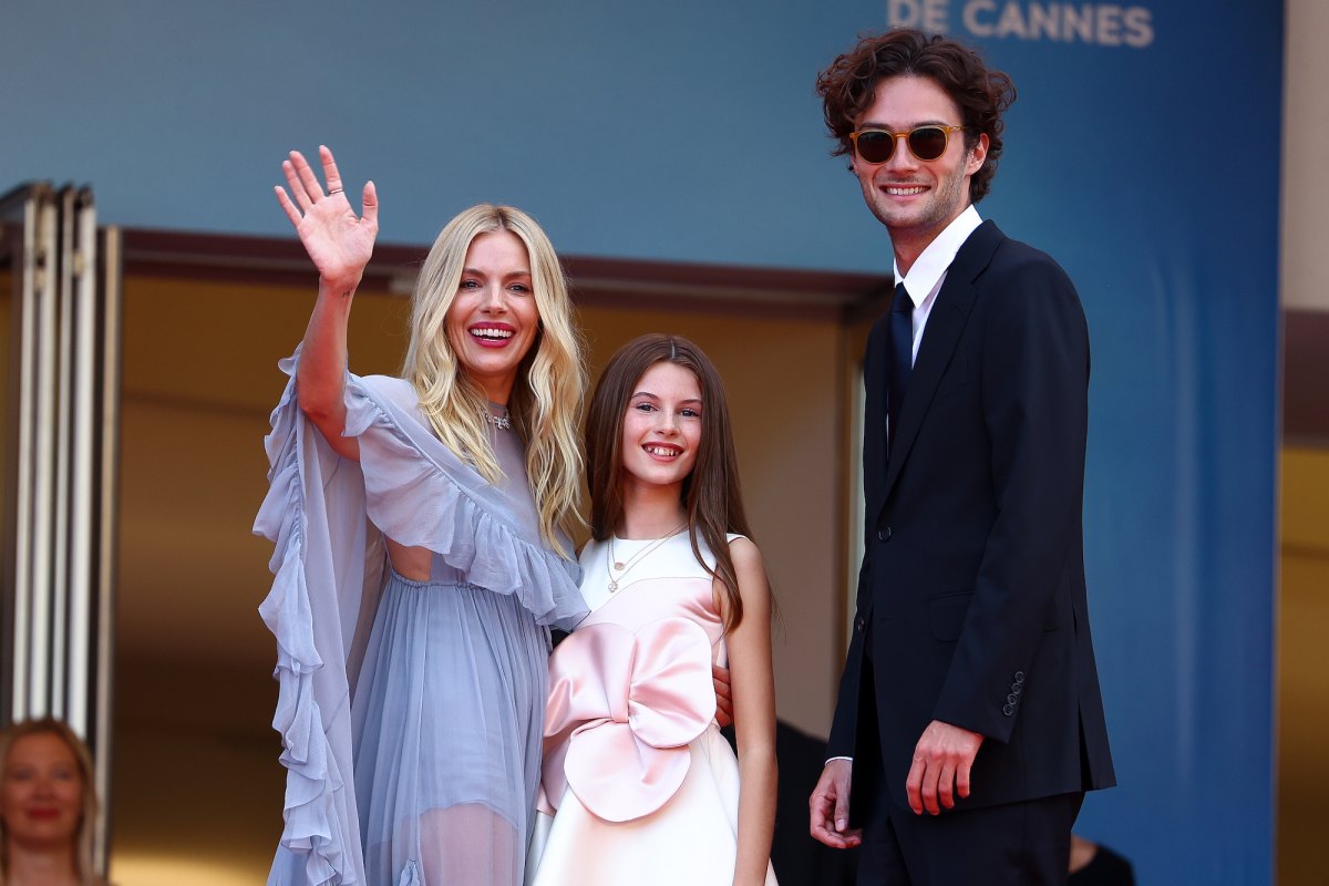 Sienna Miller’s 'Magical' Babymoon Was 1st Trip With Partner Oli Green ...