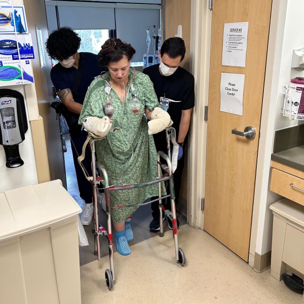 Makeup Artist Allie Shehorn Uses Walker in Recovery Pic From Hospital ...