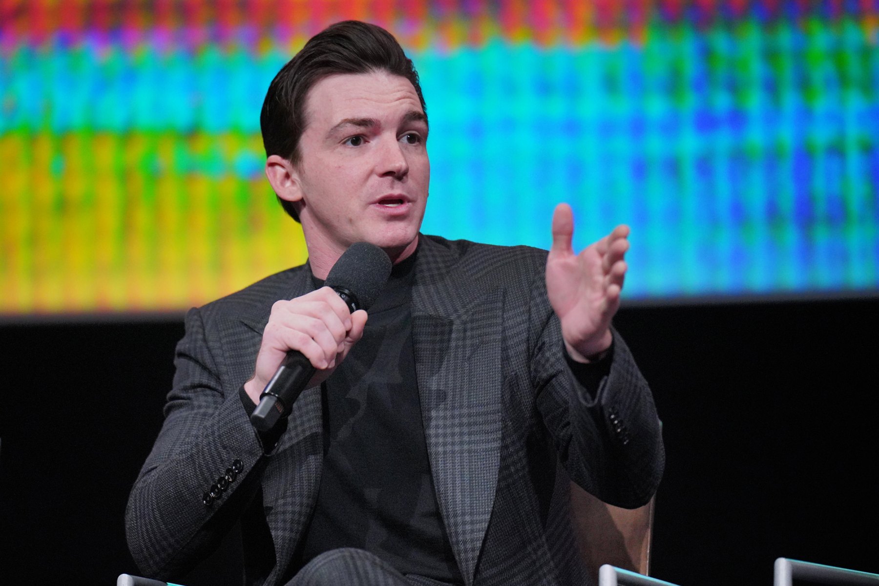 How Drake Bell Processed His Trauma Through Drake and Josh Theme | Us ...