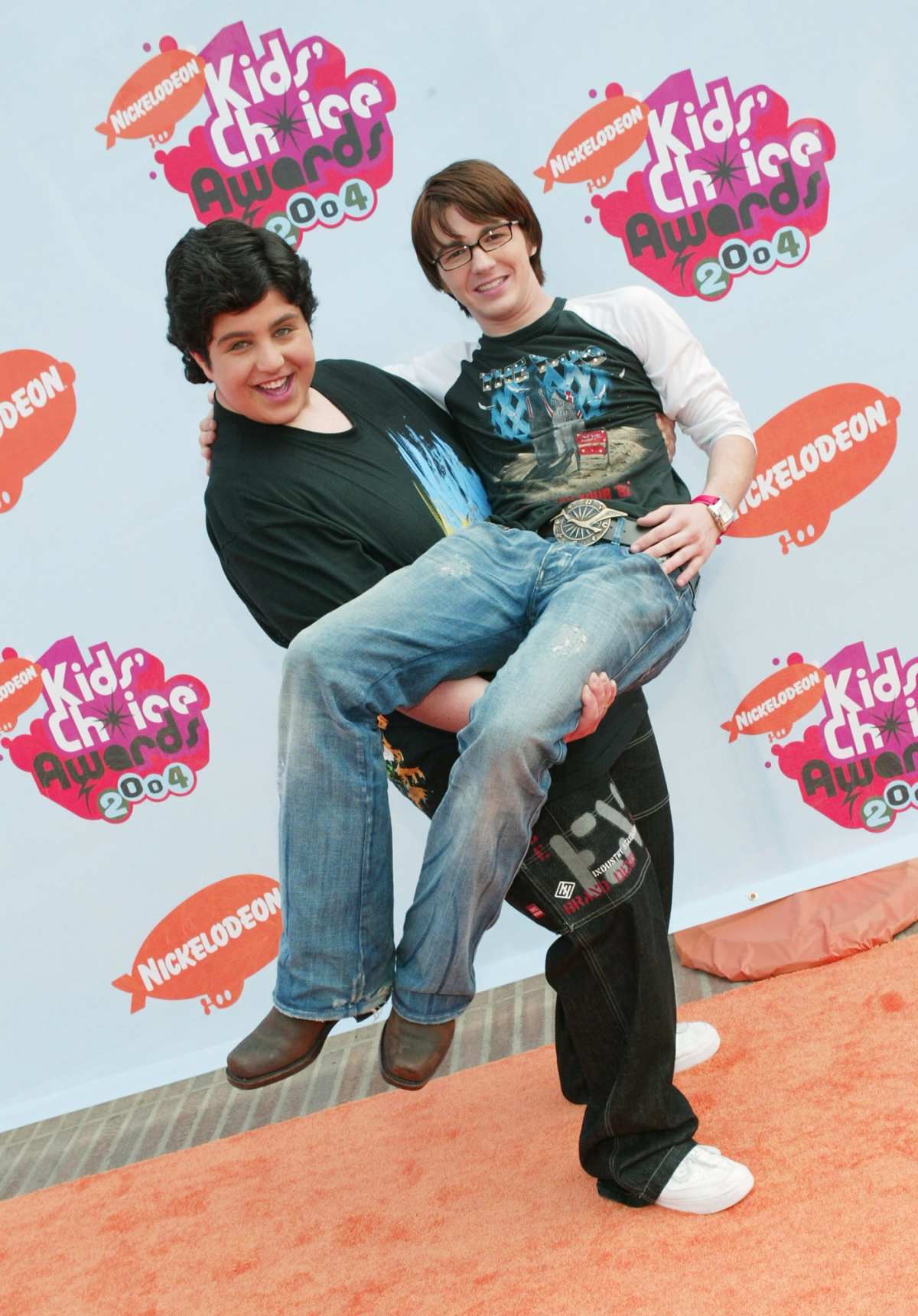 How Drake Bell Processed His Trauma Through Drake and Josh Theme | Us ...