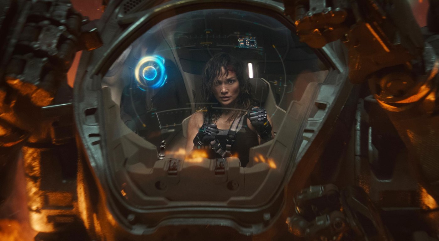 Jennifer Lopez's Atlas Is Netflix's No. 1 Movie Despite Mixed Reviews ...
