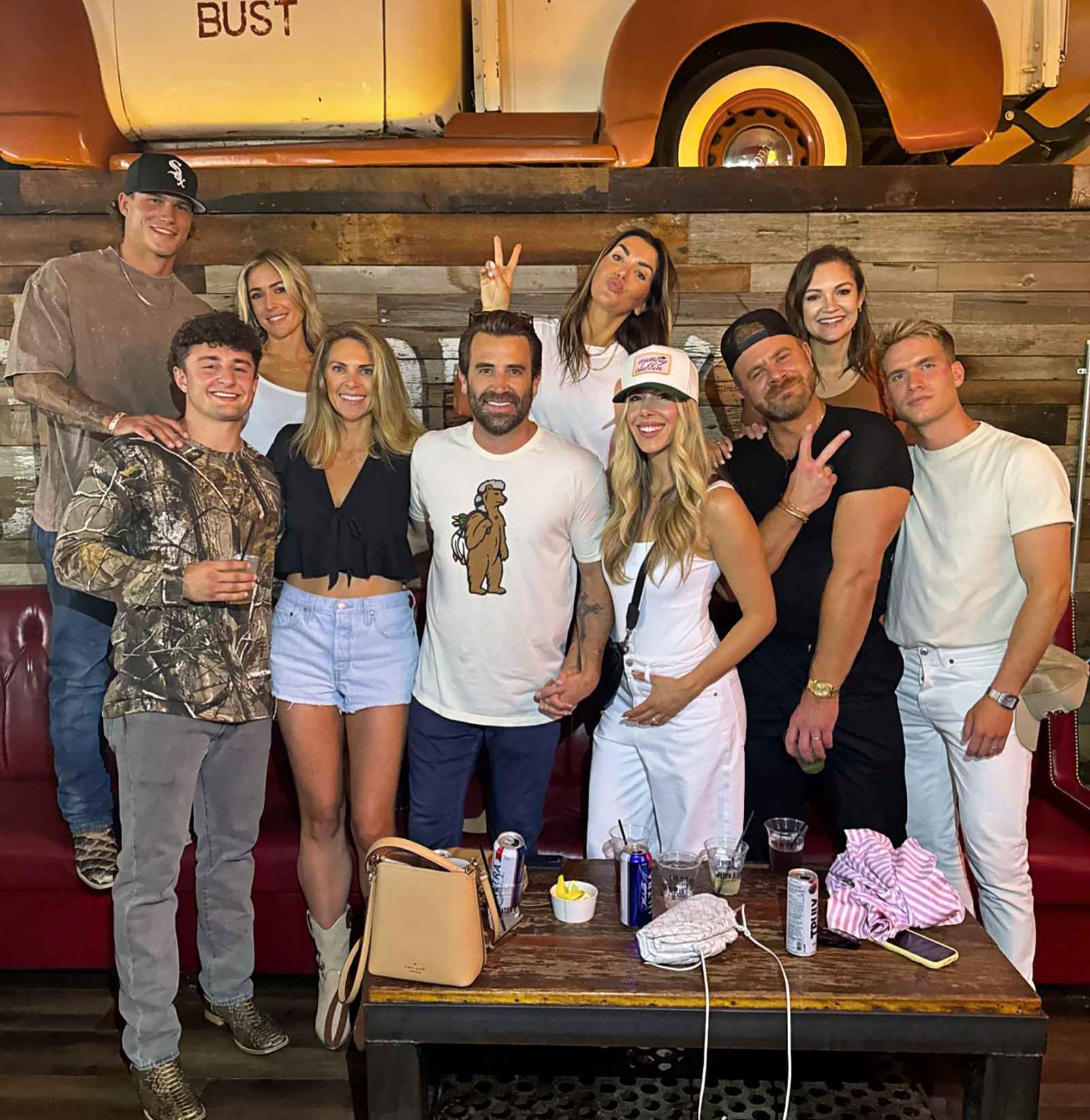 Kristin Cavallari Introduces Boyfriend Mark Estes to Laguna Beach Crew ...