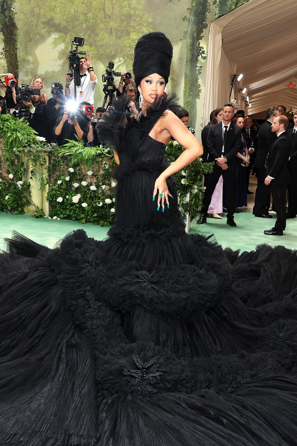 Cardi B Covers the Entire Red Carpet With Black Train at Met Gala | Us ...
