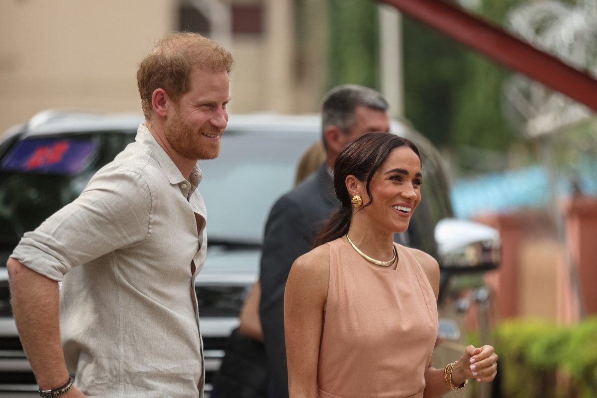 Prince Harry and Meghan Markle’s Dance Moves Go Viral During Trip | Us ...