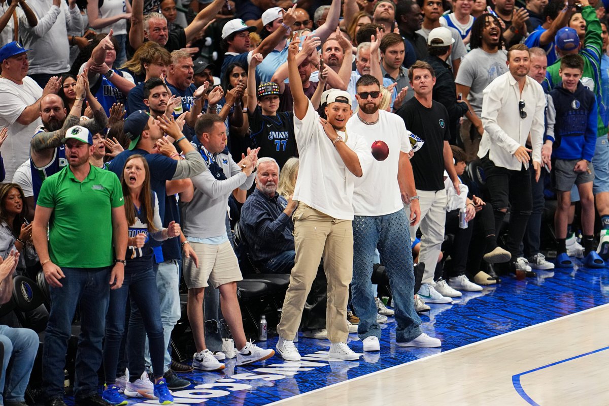 Travis Kelce Booed at NBA Playoffs While Patrick Mahomes Gets Cheers ...