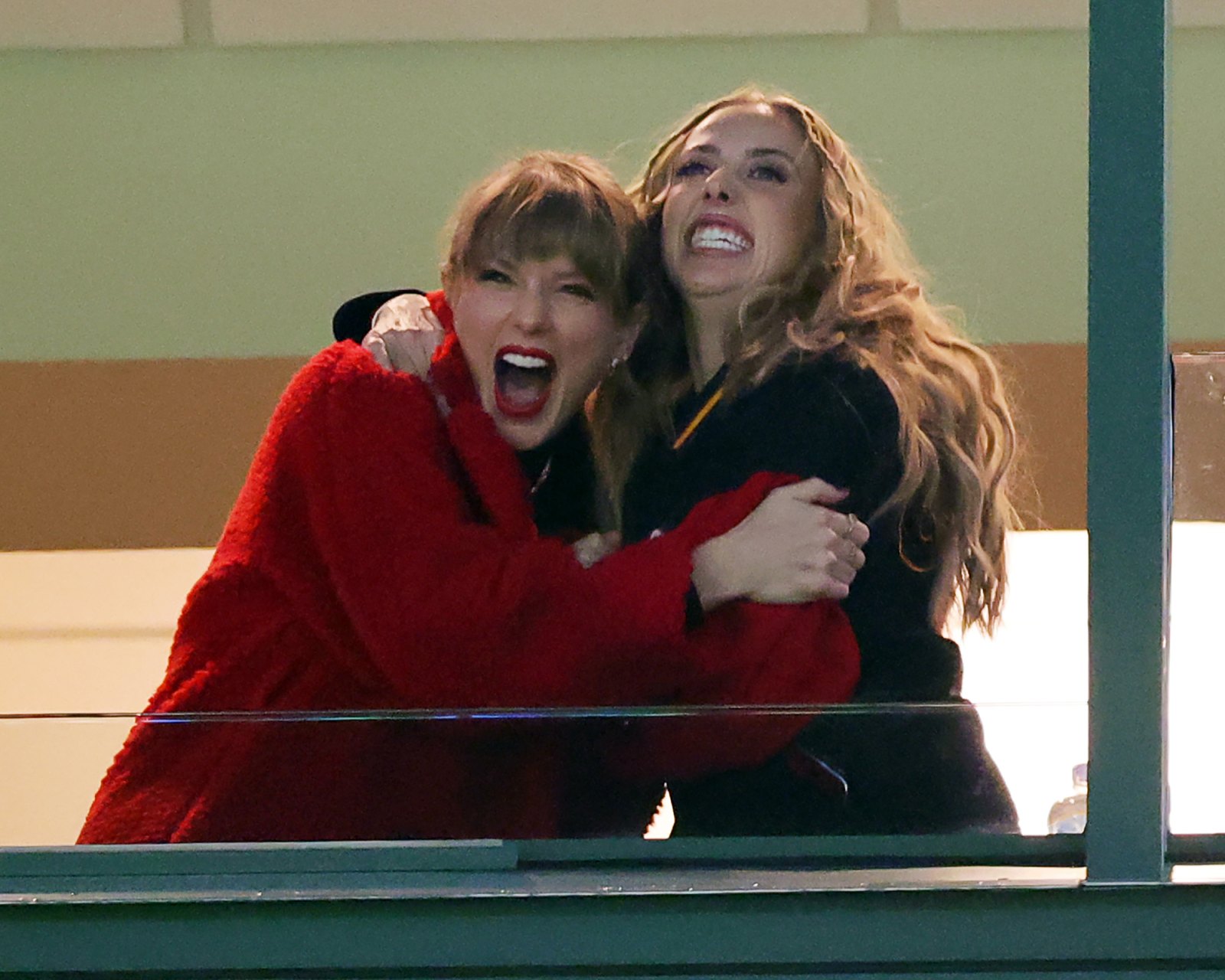Which Chiefs Games Can Taylor Swift Attend During 2024-2025 Season ...