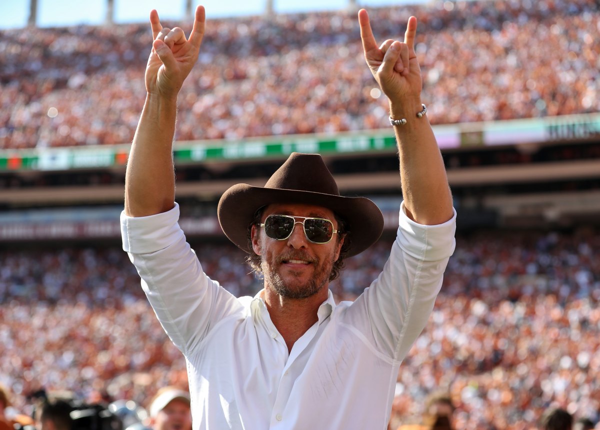 Glen Powell, Matthew McConaughey and Other Celebs Who Live In Texas ...