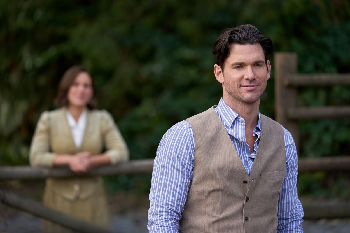 When Calls the Heart Finale: Elizabeth Gets Cryptic Message About Jack ...