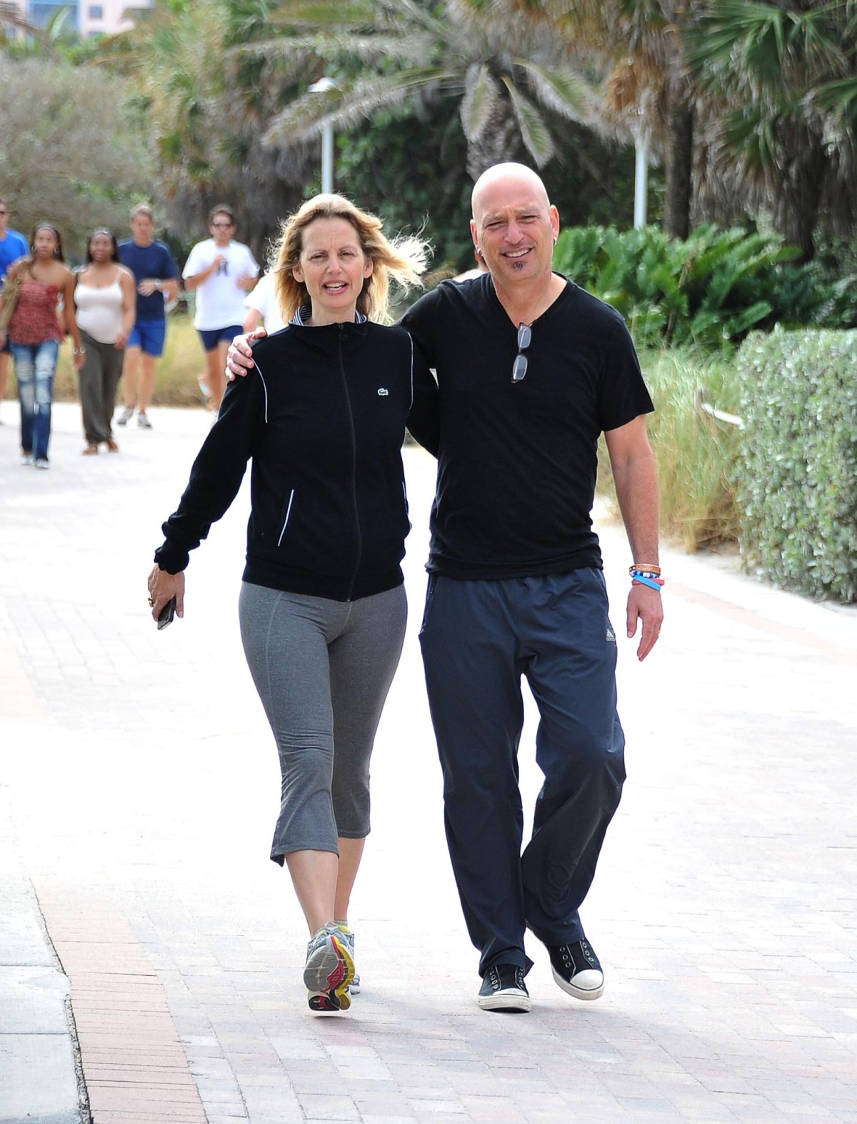 Howie Mandel Says Wife Terry ‘Wasn’t Drunk’ in Vegas, 'Took Gummies ...