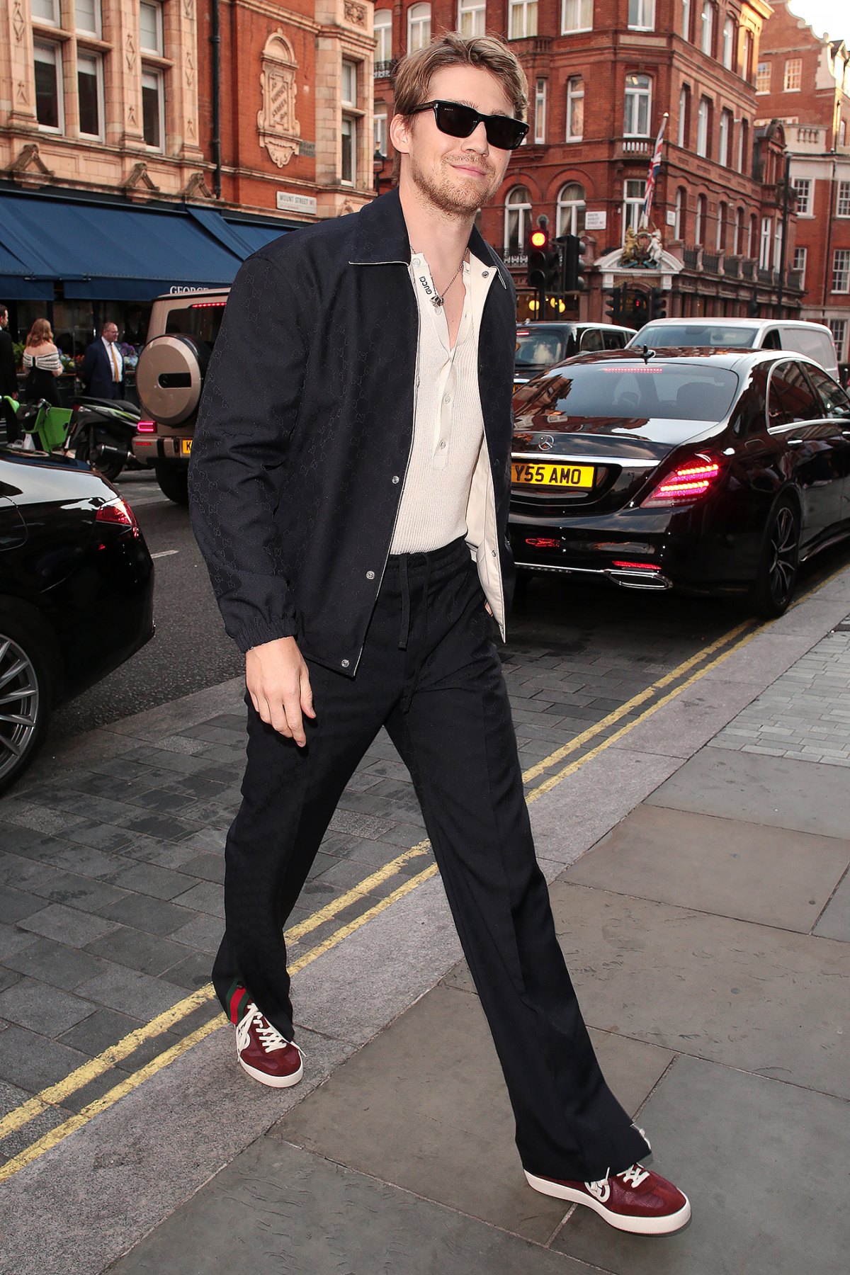 Joe Alwyn Steps Out at Private Gucci Dinner in London | Us Weekly