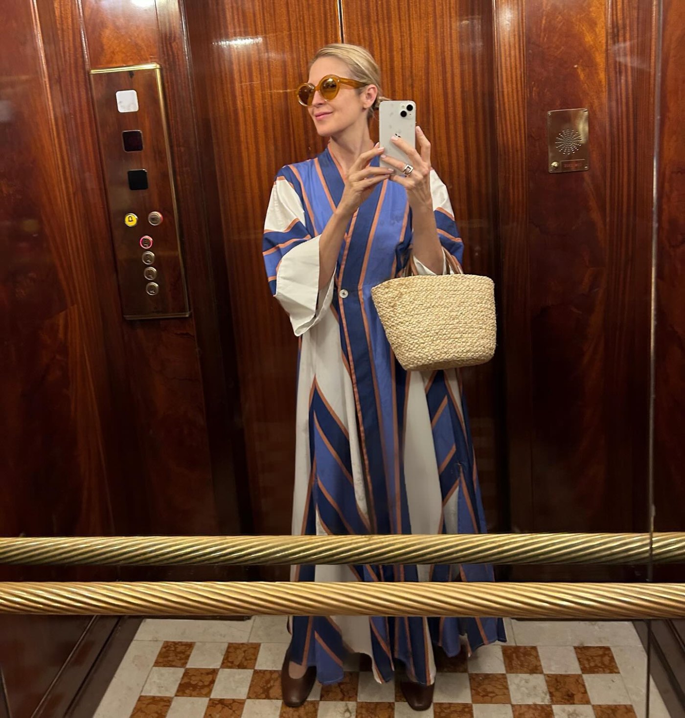 Kelly Rutherford’s Most Stylish Mirror Selfies | Us Weekly