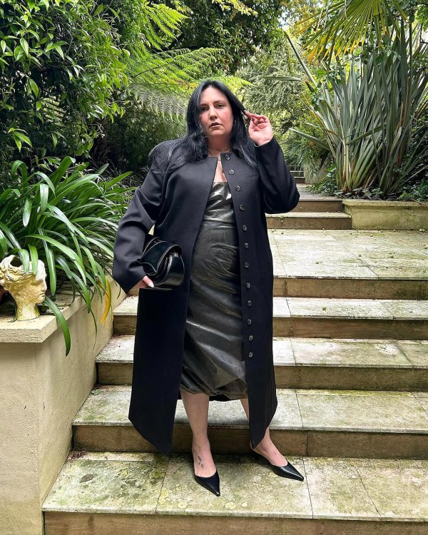 Lena Dunham Shows Off Black Hair Transformation: ‘Ghouls Night Out ...