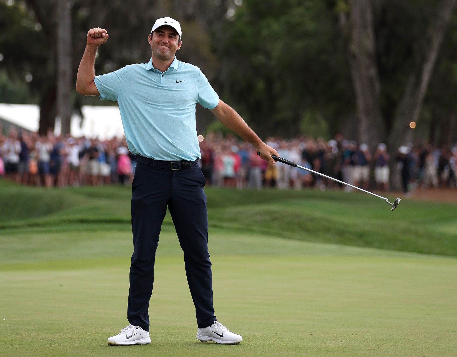 Rory McIlroy Jokes About Scottie Scheffler 'Going Into a Jail Cell ...