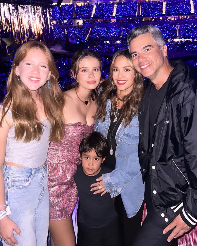Jessica Alba, Cash Warren's Family Photos With 3 Kids Over the Years ...