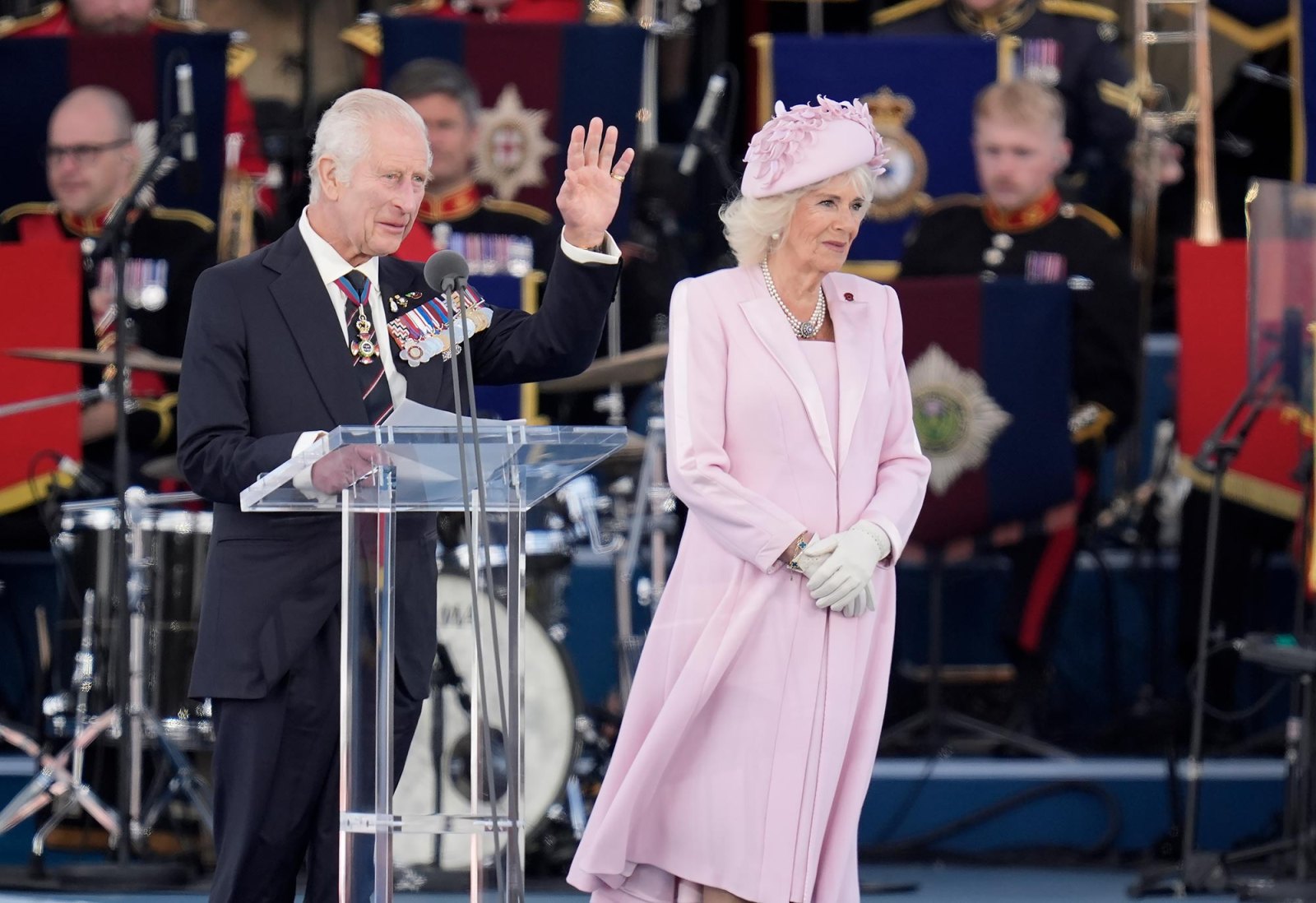 King Charles III, Prince William Honor 80th Anniversary of D-Day | Us ...