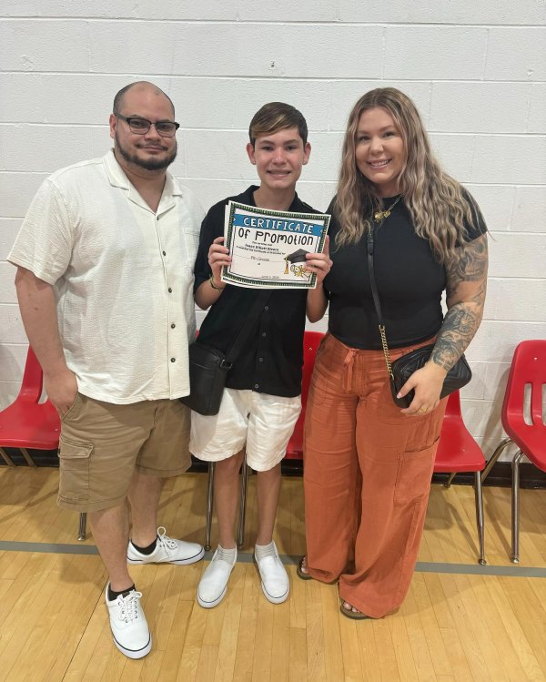 Teen Mom’s Kailyn Lowry Celebrates Isaac’s Middle School Graduation ...