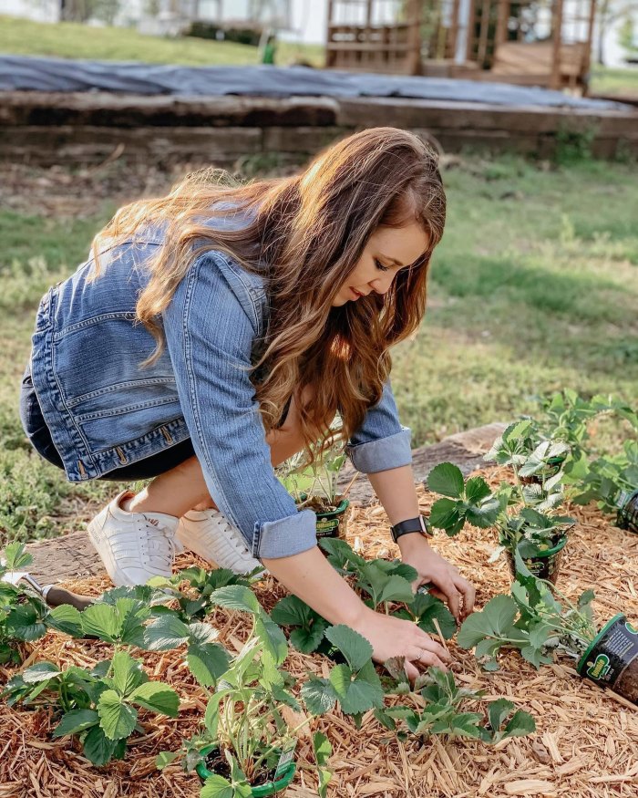 Jana Duggar Gives Update on Farm Life After Social Media Break | Us Weekly