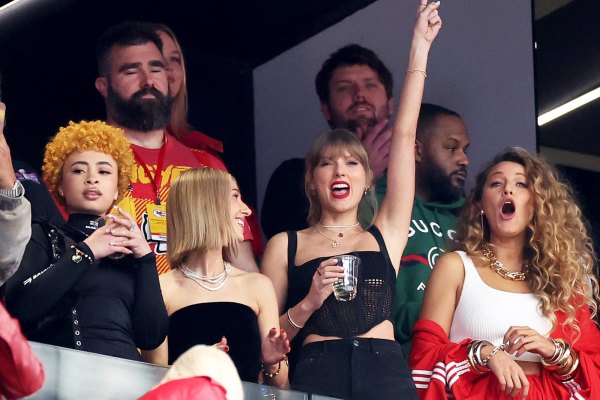 Ice Spice Says Taylor Swift Taught Her How to Watch Football | Us Weekly