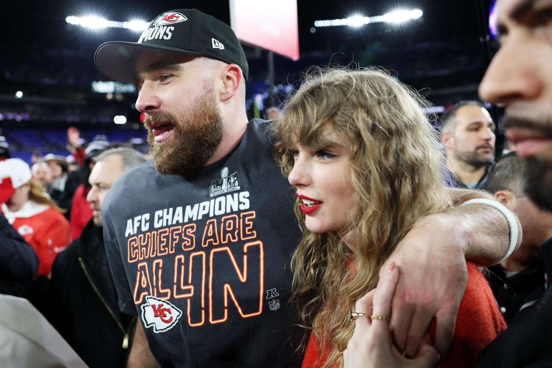 Taylor Swift and Travis Kelce Win 4 Kids’ Choice Awards | Us Weekly