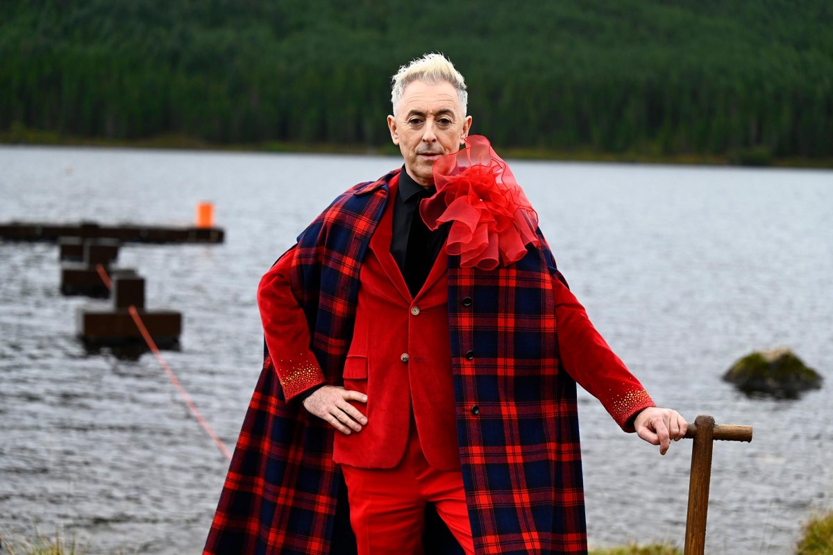 Alan Cumming’s Traitors Season 3 Outfits Match the Show’s Missions | Us ...