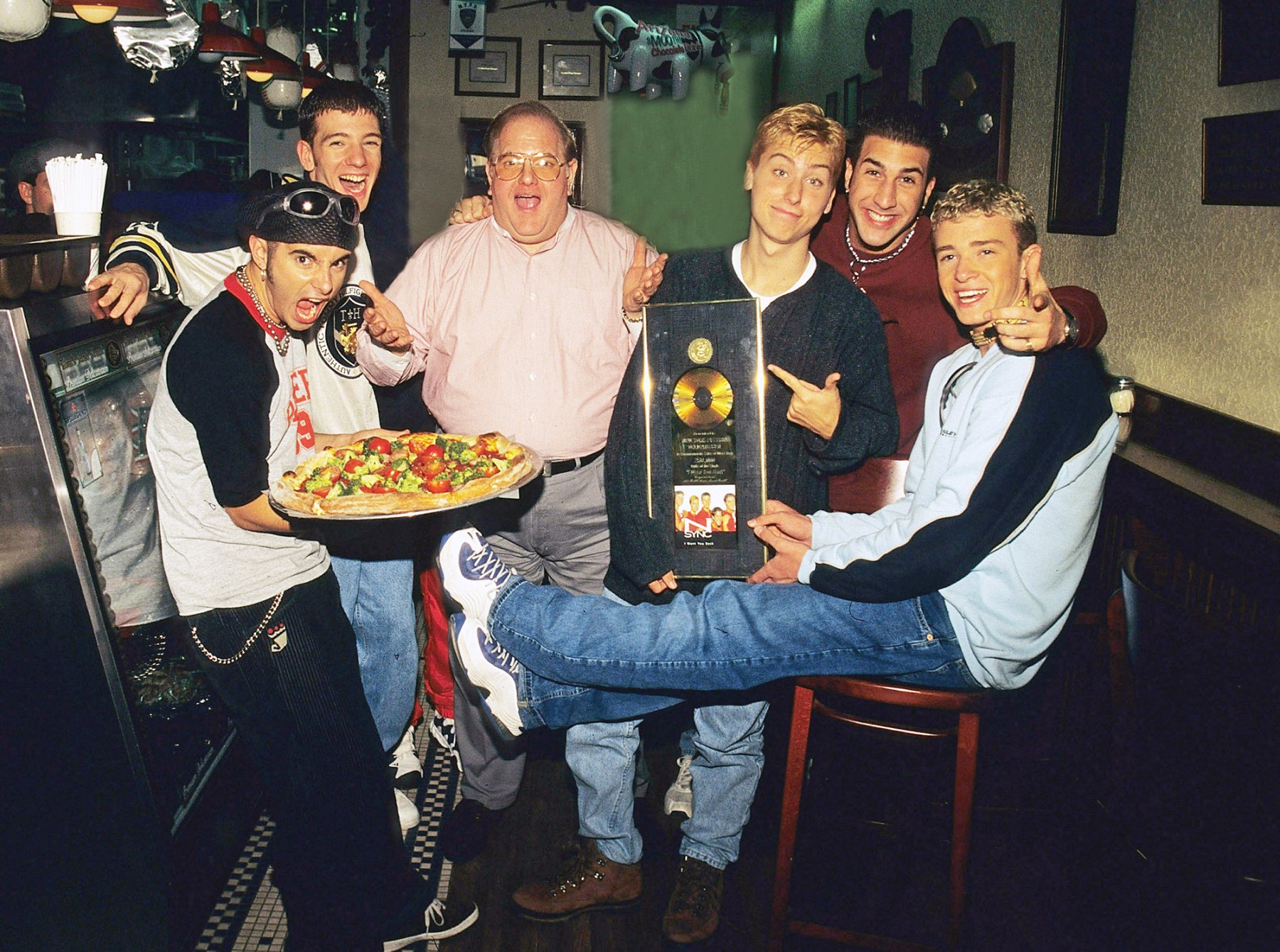 Dirty Pop Netflix Revelations: Inside Lou Pearlman's Boy Band Scheme ...