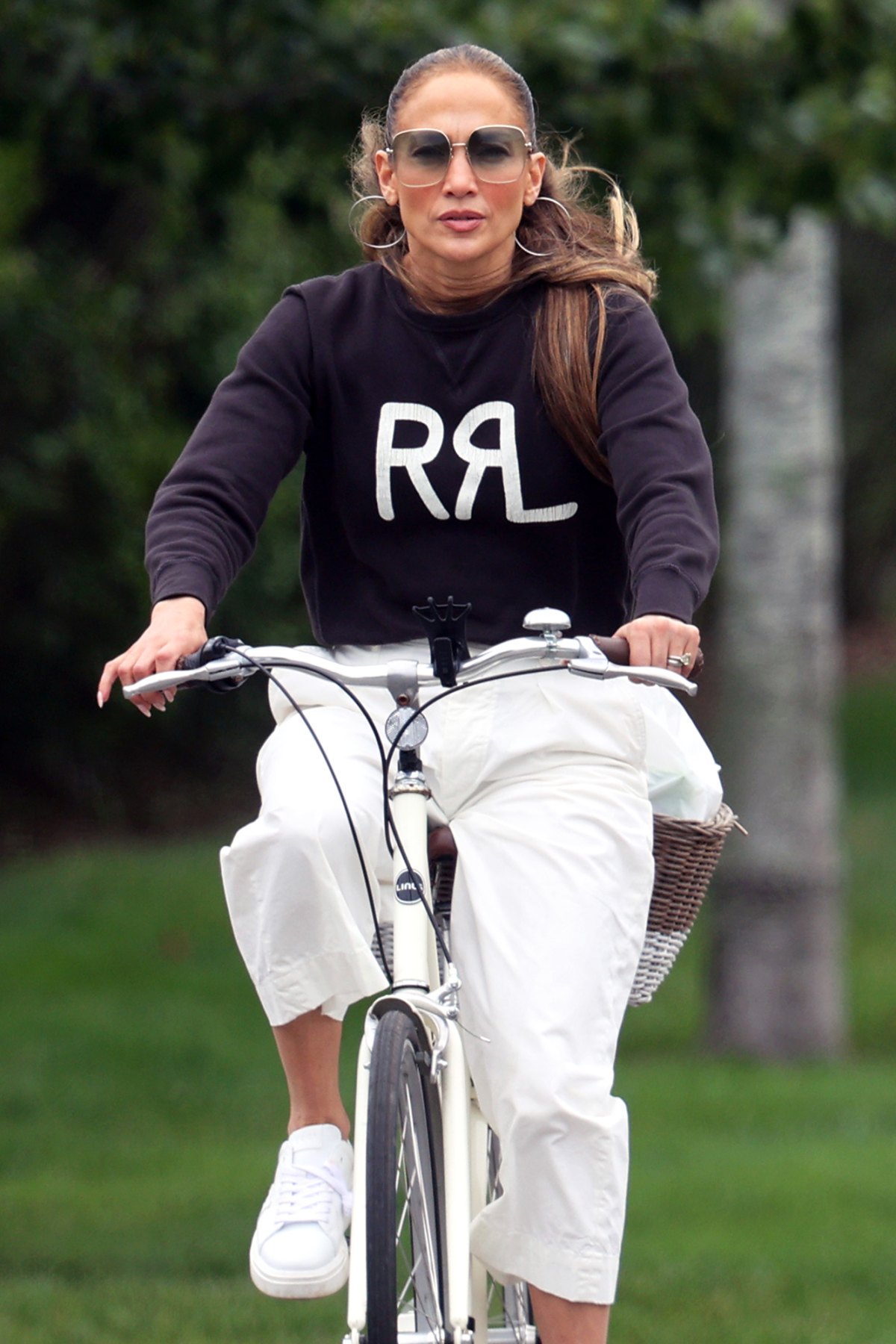 Jennifer Lopez Wears Ben Affleck Engagement Ring in Hamptons | Us Weekly