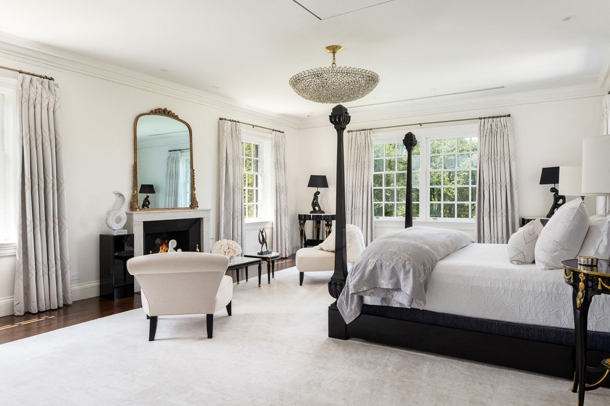 Michael Douglas, Catherine Zeta-Jones' $12 Million Mansion Is for Sale ...