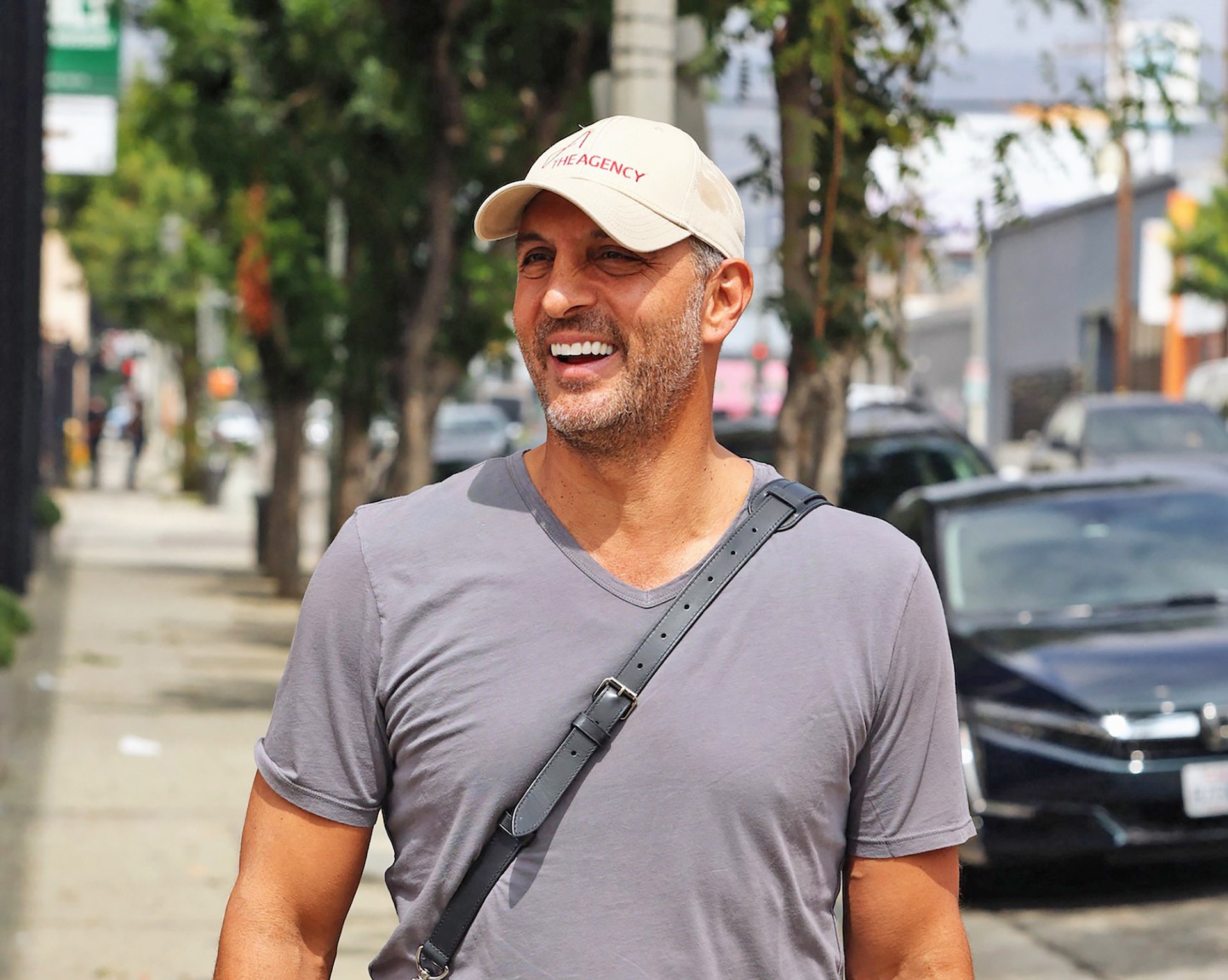 Mauricio Umansky Spotted Kissing Mystery Blonde During Greece Trip | Us ...