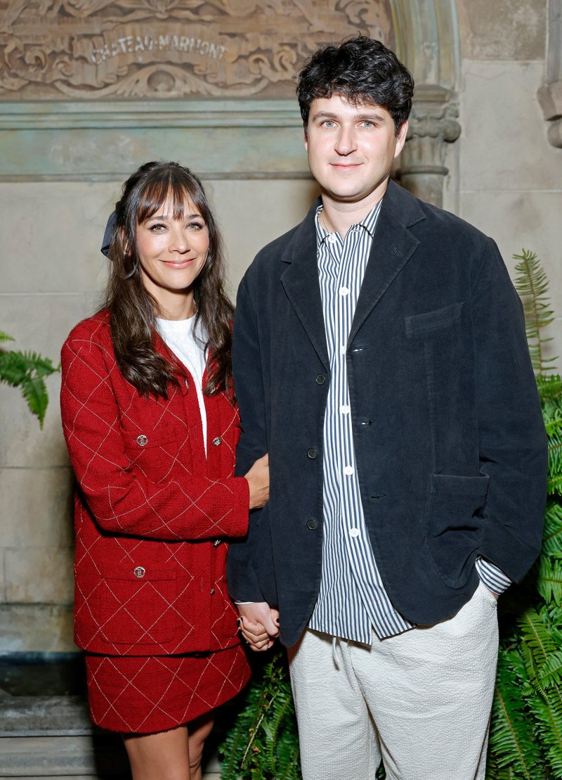 Rashida Jones And Ezra Koenigs Relationship Timeline Us Weekly 4538