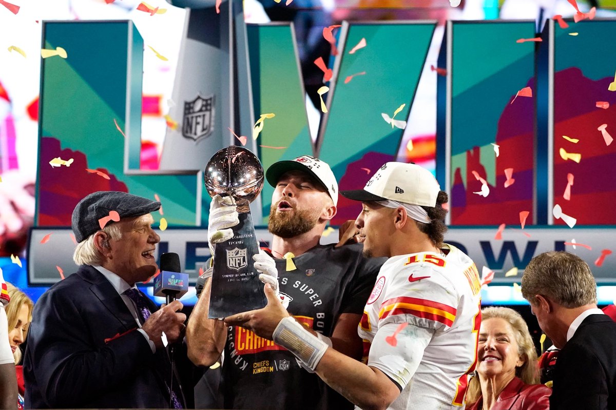 Terry Bradshaw Advises Tom Brady and Dishes on Chiefs' 3-Peat Chances ...