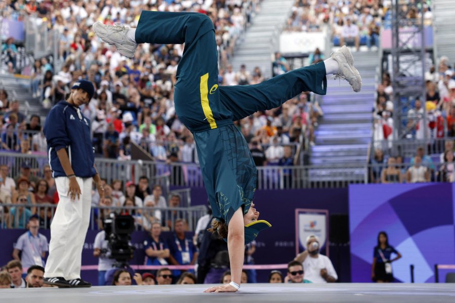 5 Things to Know About Breakdancer Rachael 'Raygun' Gunn | Us Weekly