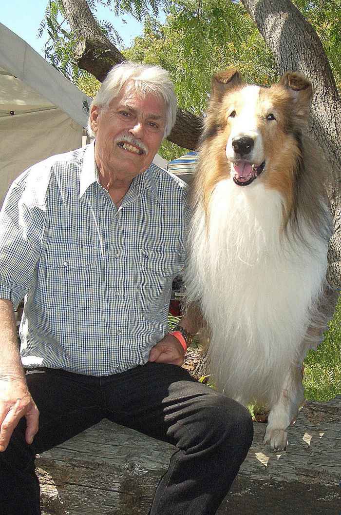 Lassie’s Owner and Trainer Bob Weatherwax Dead at 83 | Us Weekly