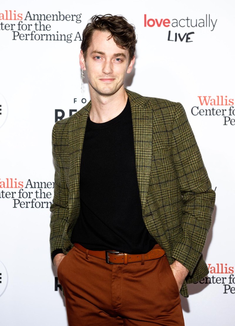 Grey’s Anatomy Season 21 Casts Michael Thomas Grant as Gay Chaplain ...