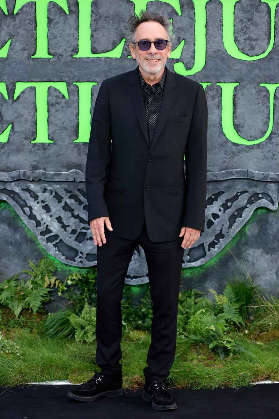 Tim Burton on Why Alec Baldwin, Geena Davis Aren't in Beetlejuice 2 ...