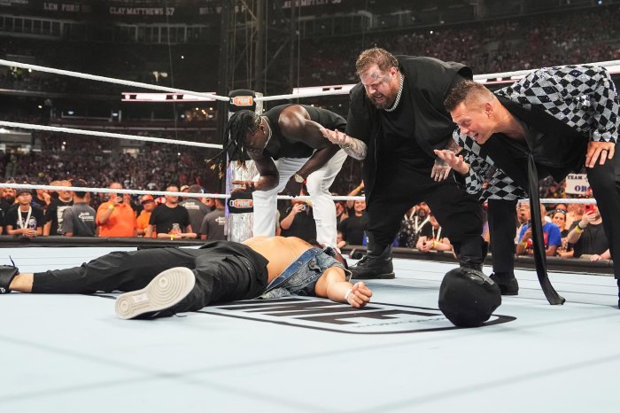 Jelly Roll Steps Into the WWE SummerSlam Ring for His Wrestling Debut ...