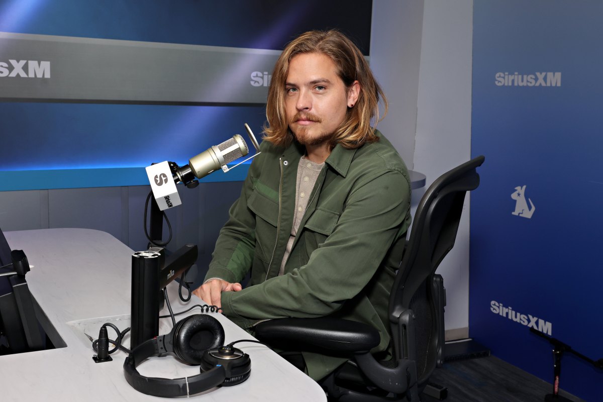Why Dylan Sprouse Refused to Tell a 'Fat Joke' on Suite Life | Us Weekly