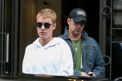 Justin Bieber's Family Guide: Meet His Parents, Children and More | Us ...