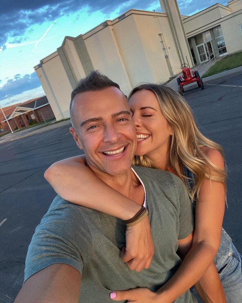 Joey Lawrence's Wife Posted Cryptic Message Before Filing for Divorce ...