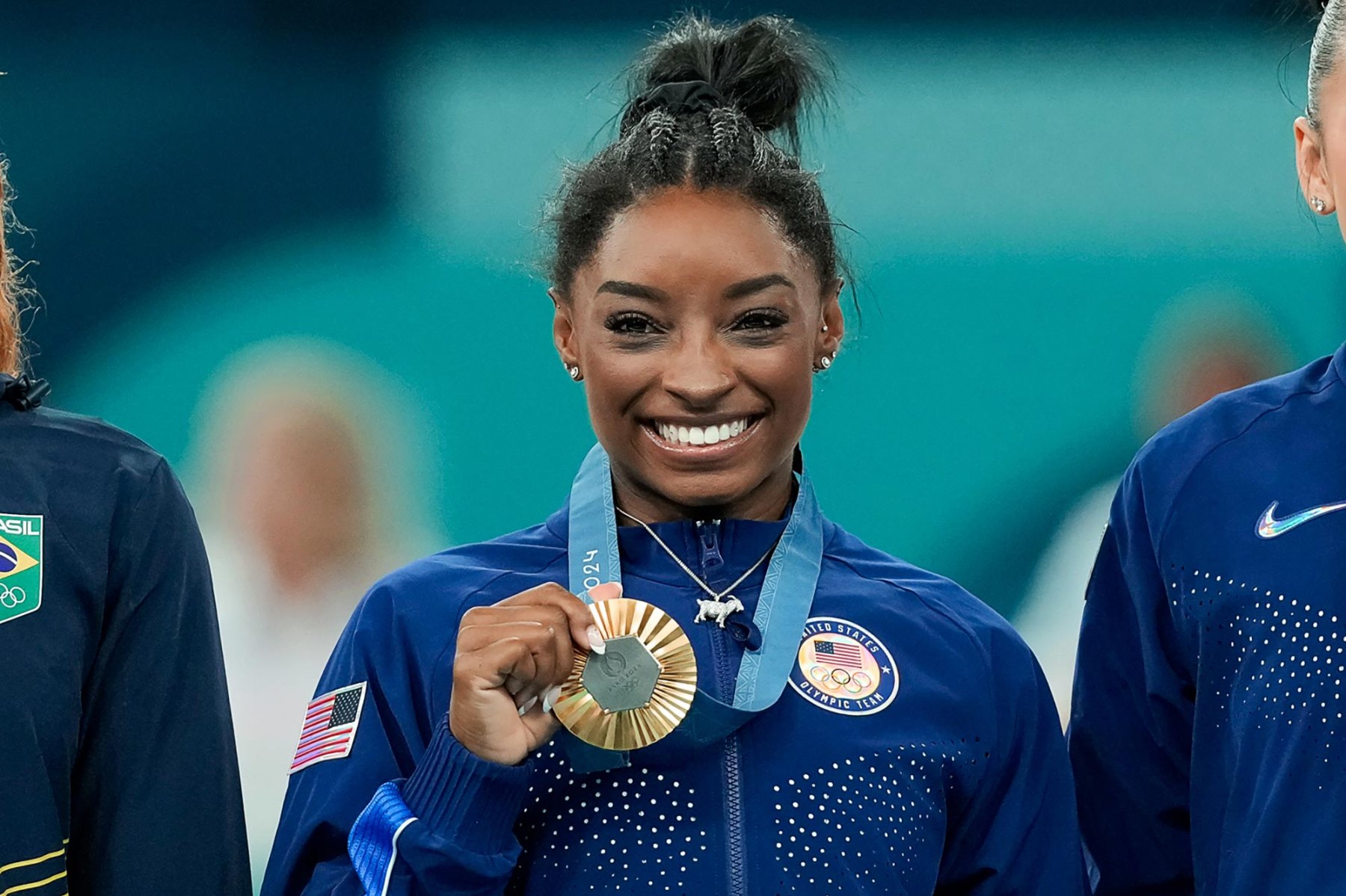 Simone Biles’ GOAT Necklace at Paris Olympics Features 546 Diamonds ...