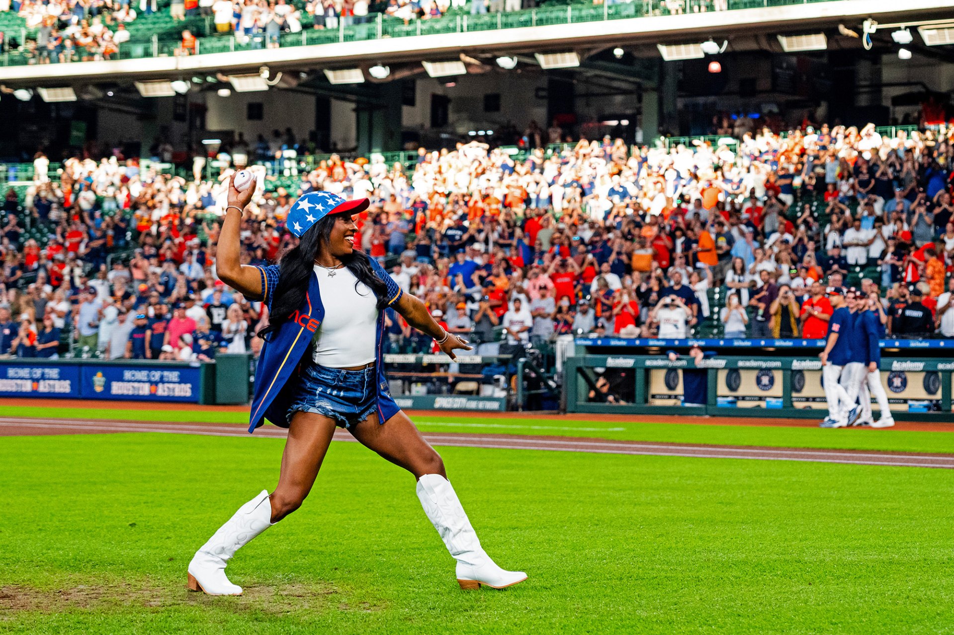Simone Biles' Salute at Houston Astros Game Was 'Perfect,' Coach Says ...